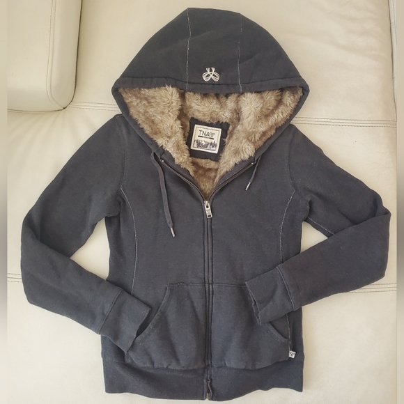 TNA | Tops | Aritzia Tna Charcoalgray Hoodie W Fauxfur Inside | Poshmark